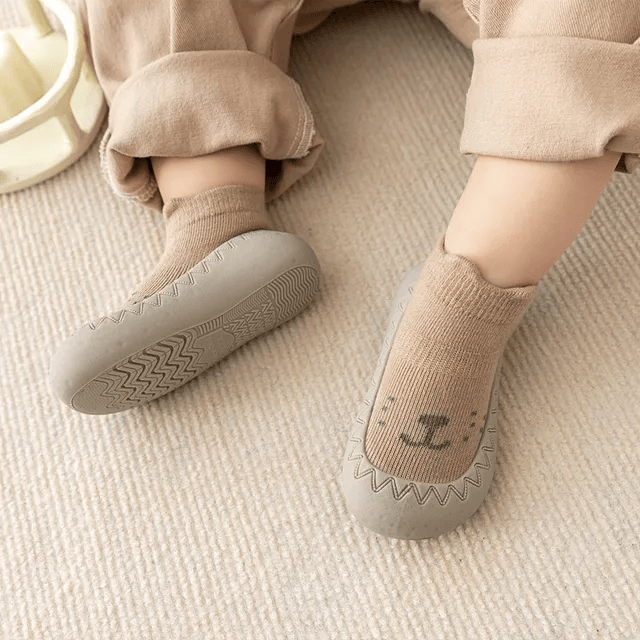Alex the Bear Booties – Little Giggles